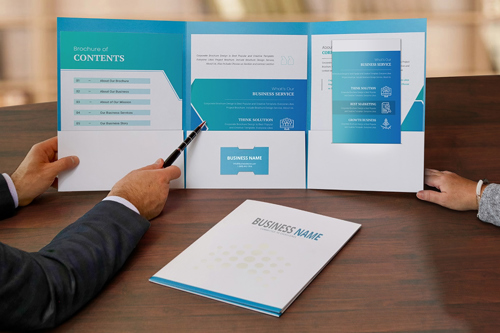 4 Secrets to Creating a Sales Presentation Folder That Sells